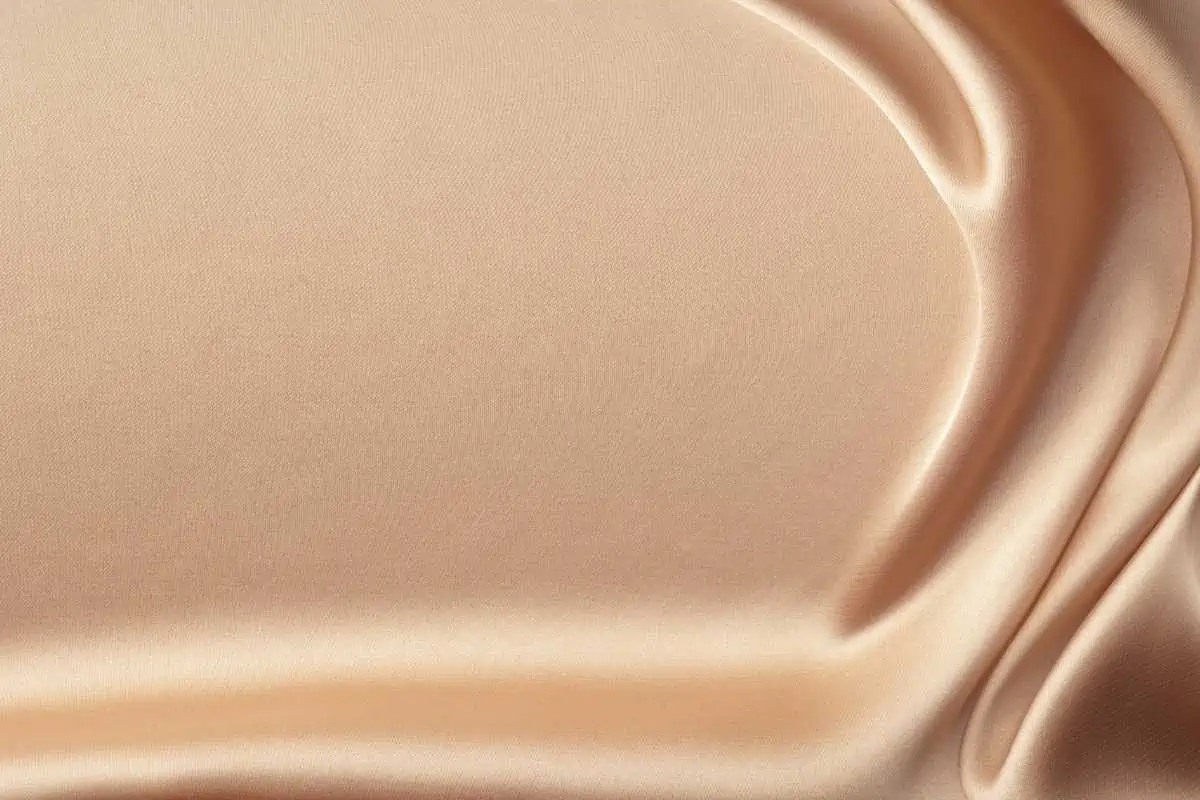 Colors That Go With Champagne