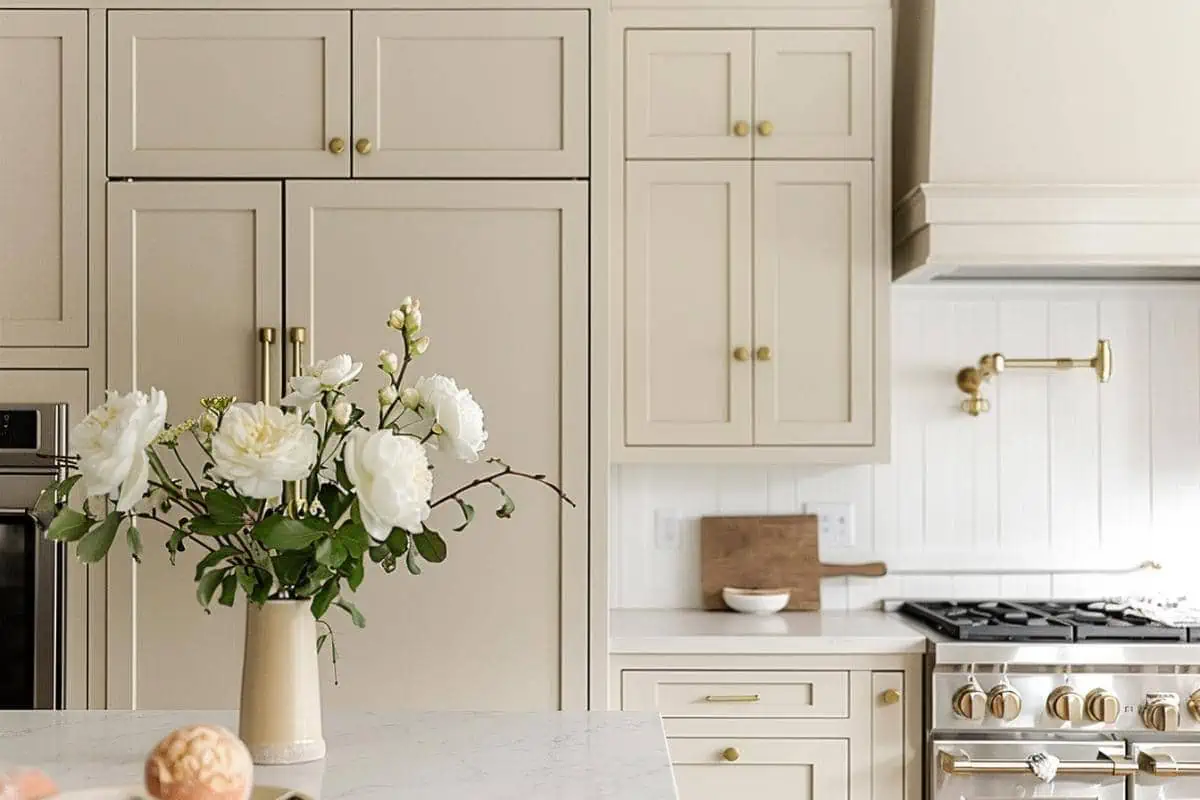 Beige Is the New Black: 30+ Chic Kitchen Makeovers! - Restore Decor & More