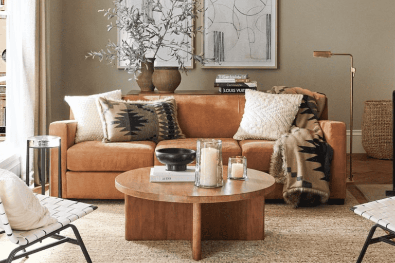 40 Cognac Couch Living Rooms That Look Expensive (Plus How To Copy The ...