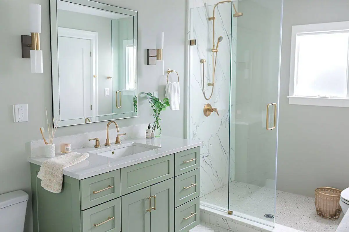 42 Gorgeous Green Bathroom Ideas You’ll Want to Try Right Now - Restore Decor & More