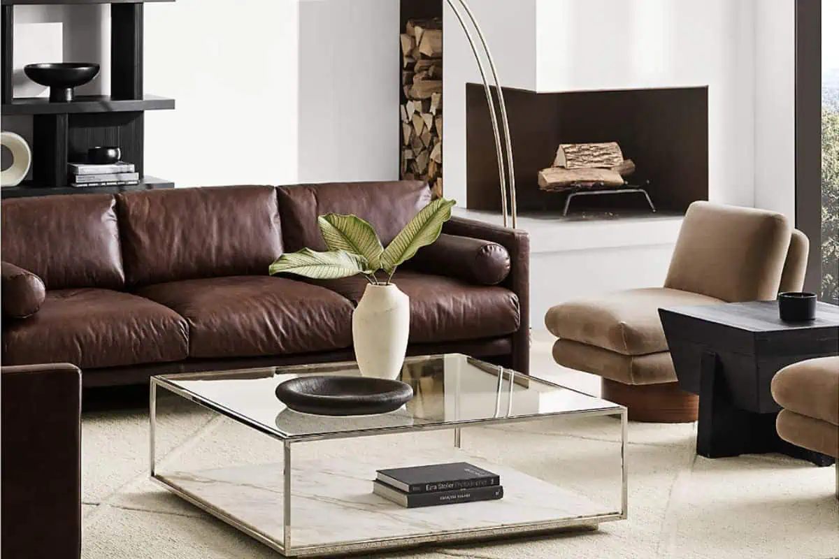 40+ Stunning Ideas to Style Your Brown Couch Living Room - Restore ...