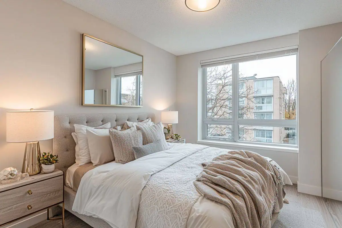 15 Small Bedroom Ideas That Will Make the Most of Your Space - Restore ...