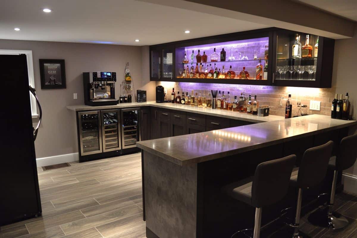 Create the Perfect Basement Bar: 30 Ideas You’ll Absolutely Love ...