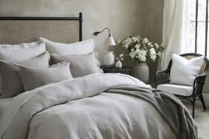 21 Inspiring Grey Bedroom Ideas to Elevate Your Space - Restore Decor ...