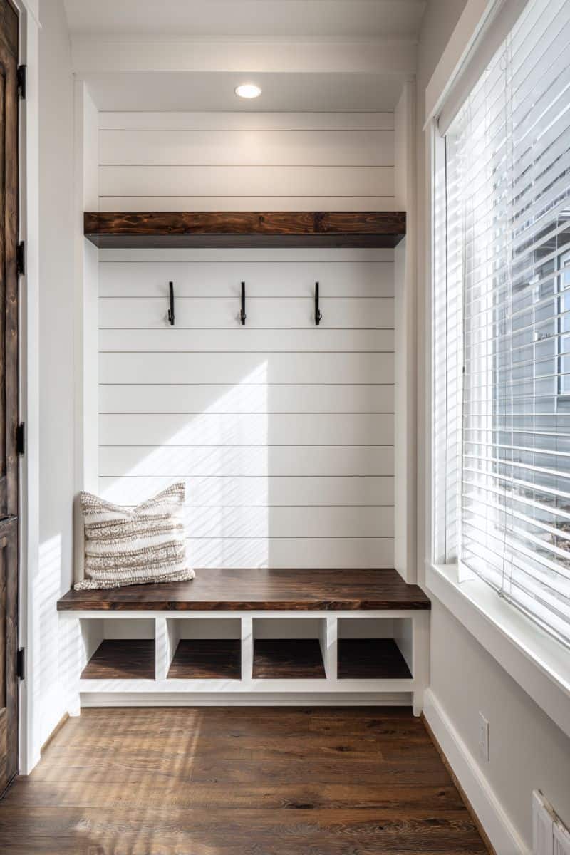 30 Stunning Hall Tree Entryways That Combine Style & Function - Restore ...
